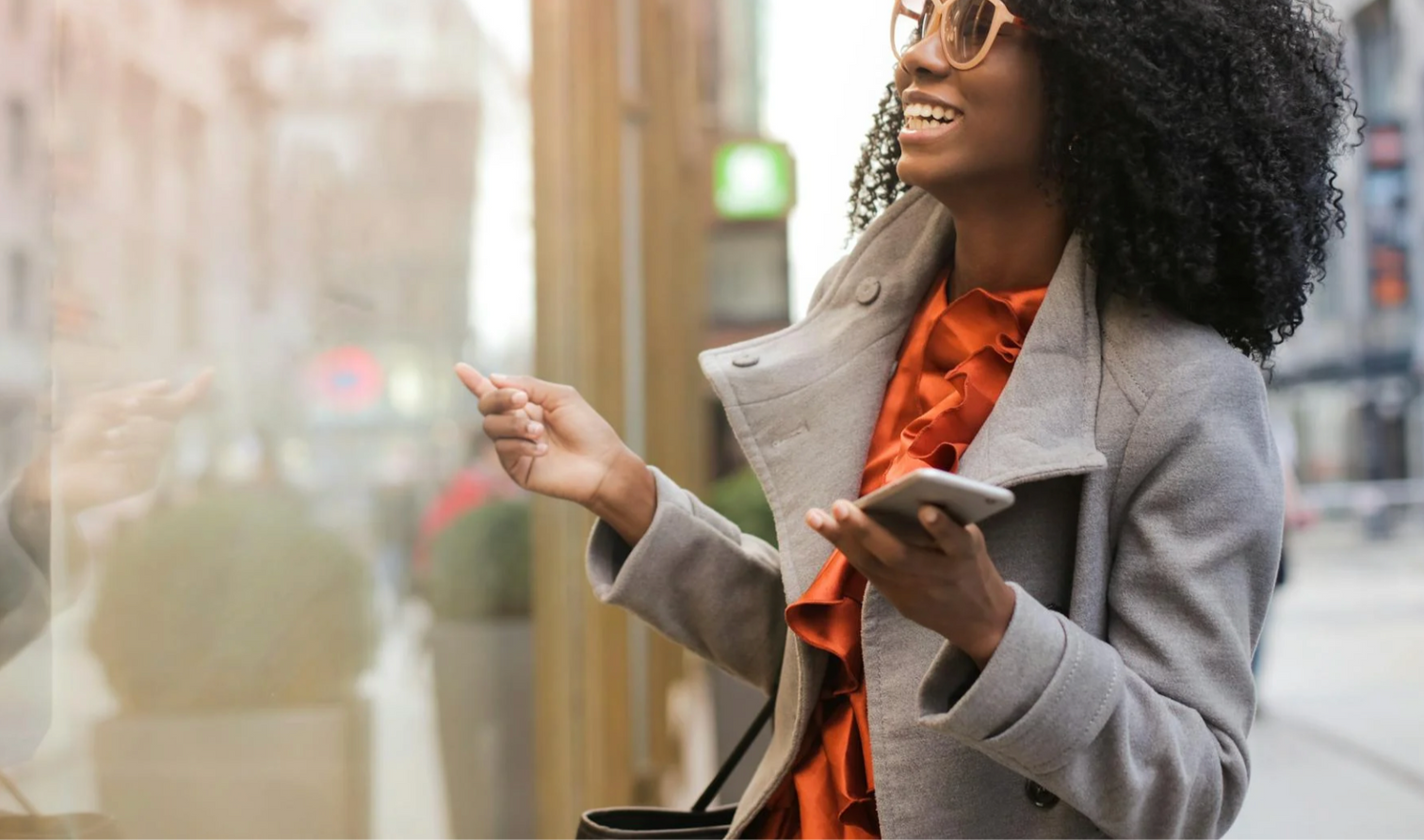 lookingGLASS – lookingGLASS Lifestyle